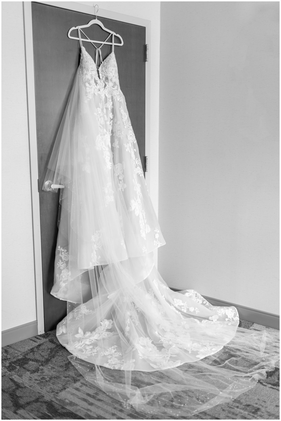 Sage Green Fall Wedding at Founder's Hall | Hope Taylor Photography