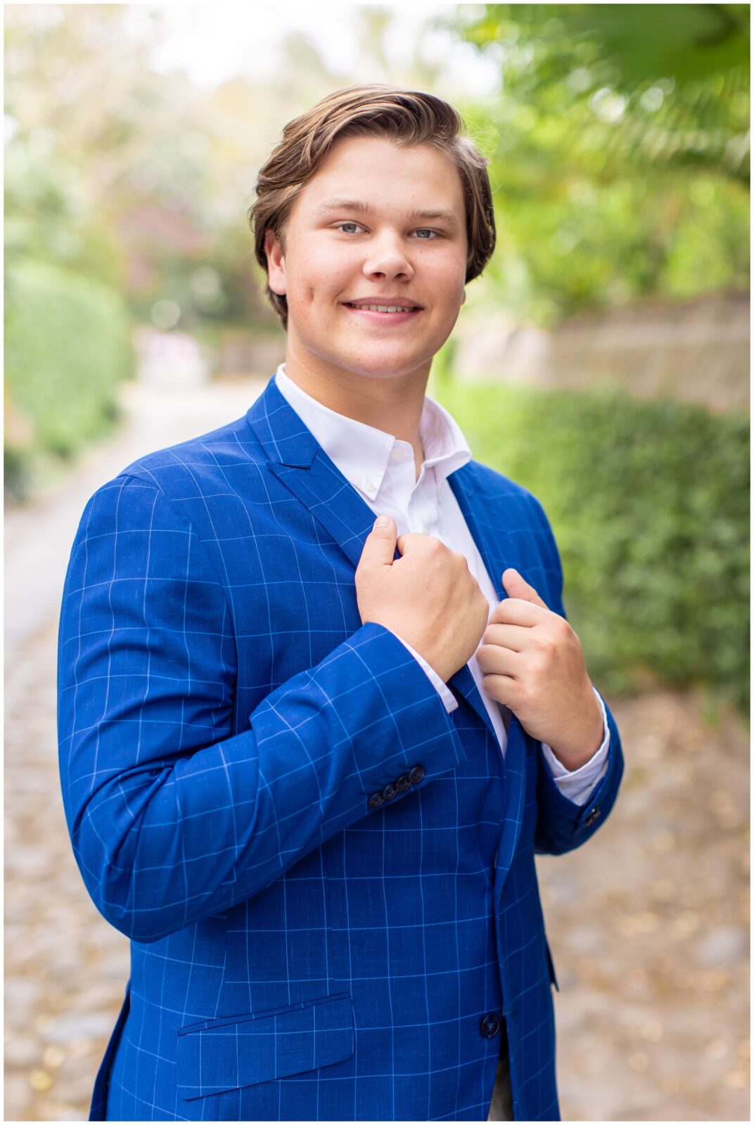Chad's Charleston Senior Portraits on Rainbow Row | Hope Taylor Photography