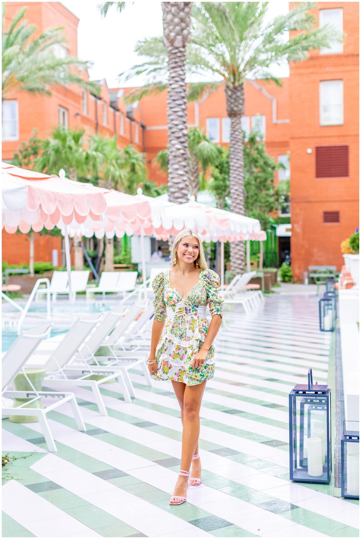 Hannah's Savannah Senior Portraits at Hotel Bardo | Hope Taylor Photography